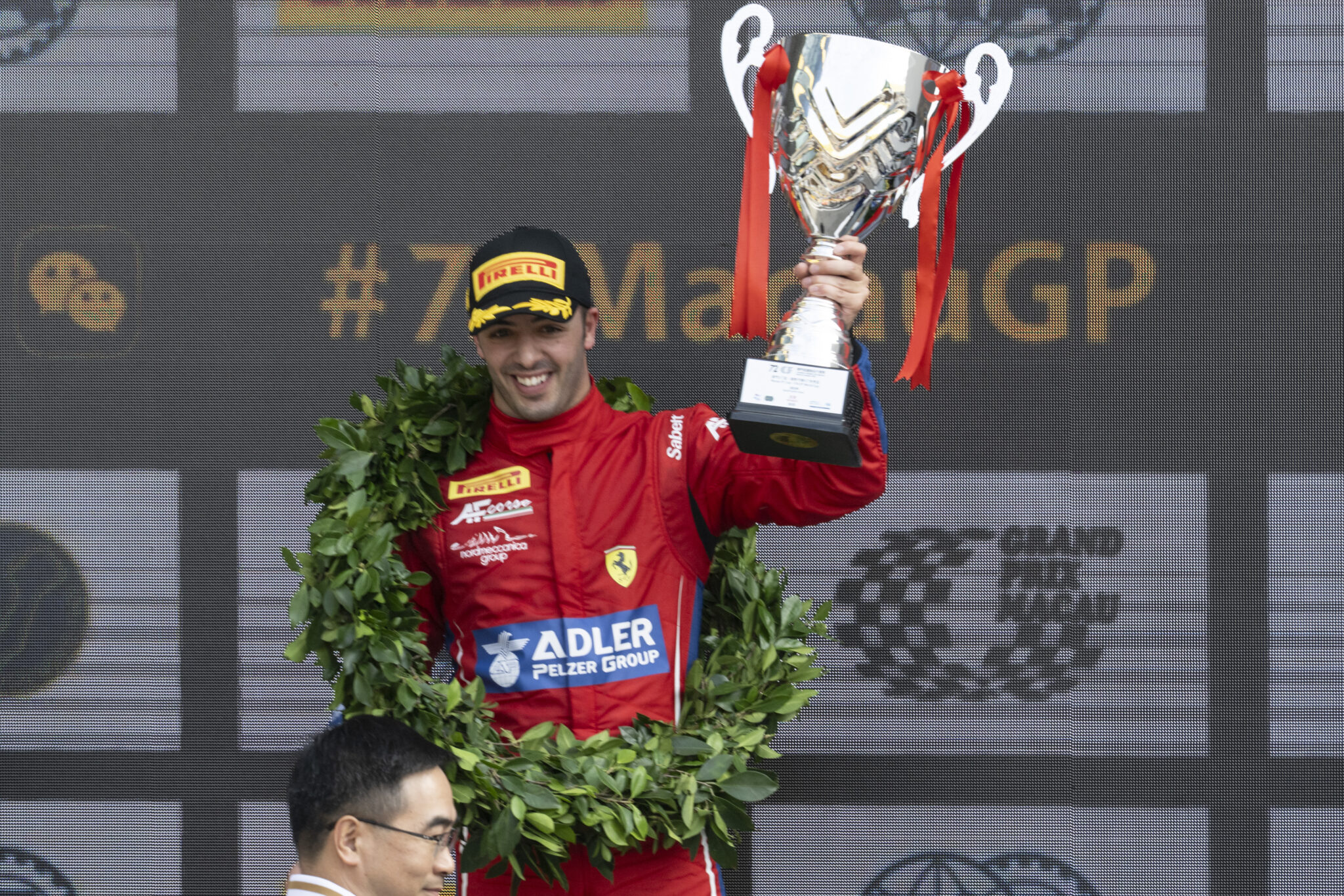 Macau GP | FIA GT World Cup | Race | Fuoco brings Ferrari the first ...