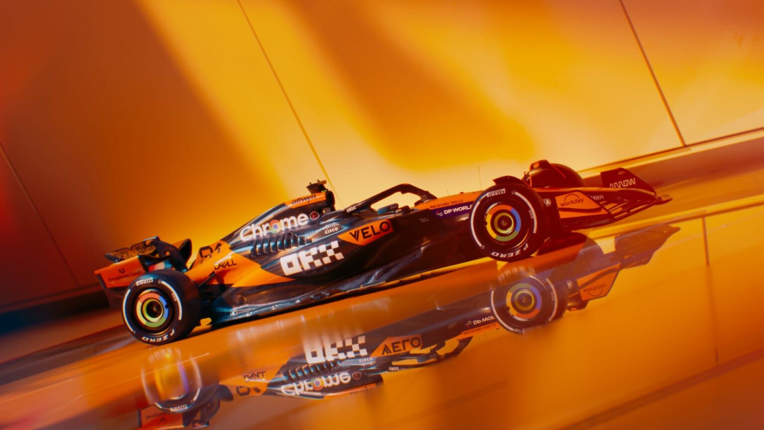 McLaren unveils MCL39 livery at 2025 F1 75 Season Launch Event - Pit ...