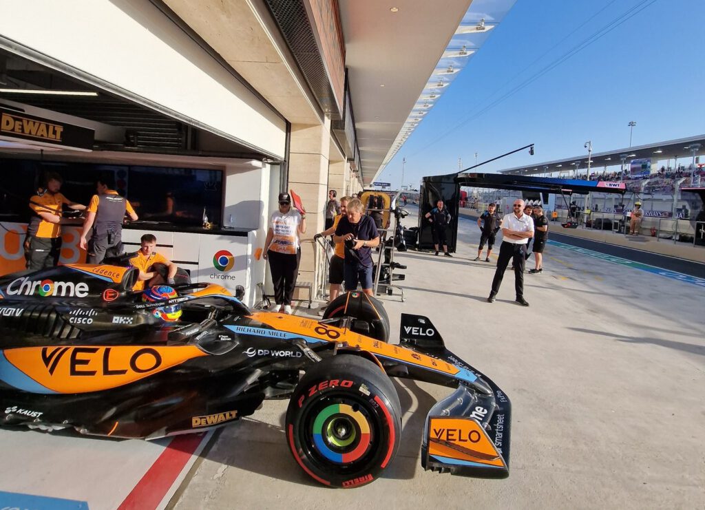 Oscar Piastri shocks as he takes the top spot in Qatar Grand Prix Sprint Shootout - Motorsport ...