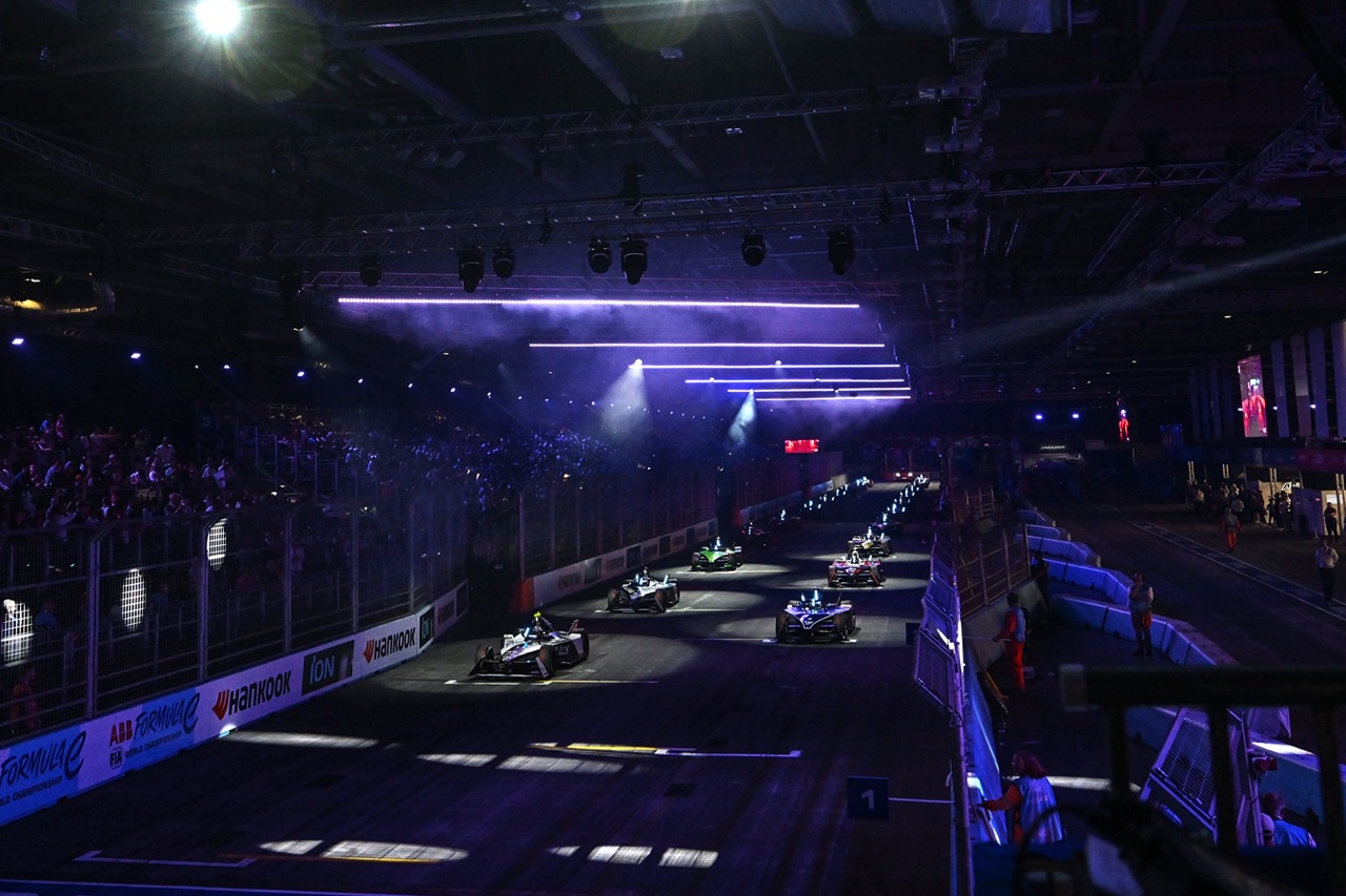 Formula E confirms London E-Prix at ExCeL Arena until 2026 - Pit Debrief